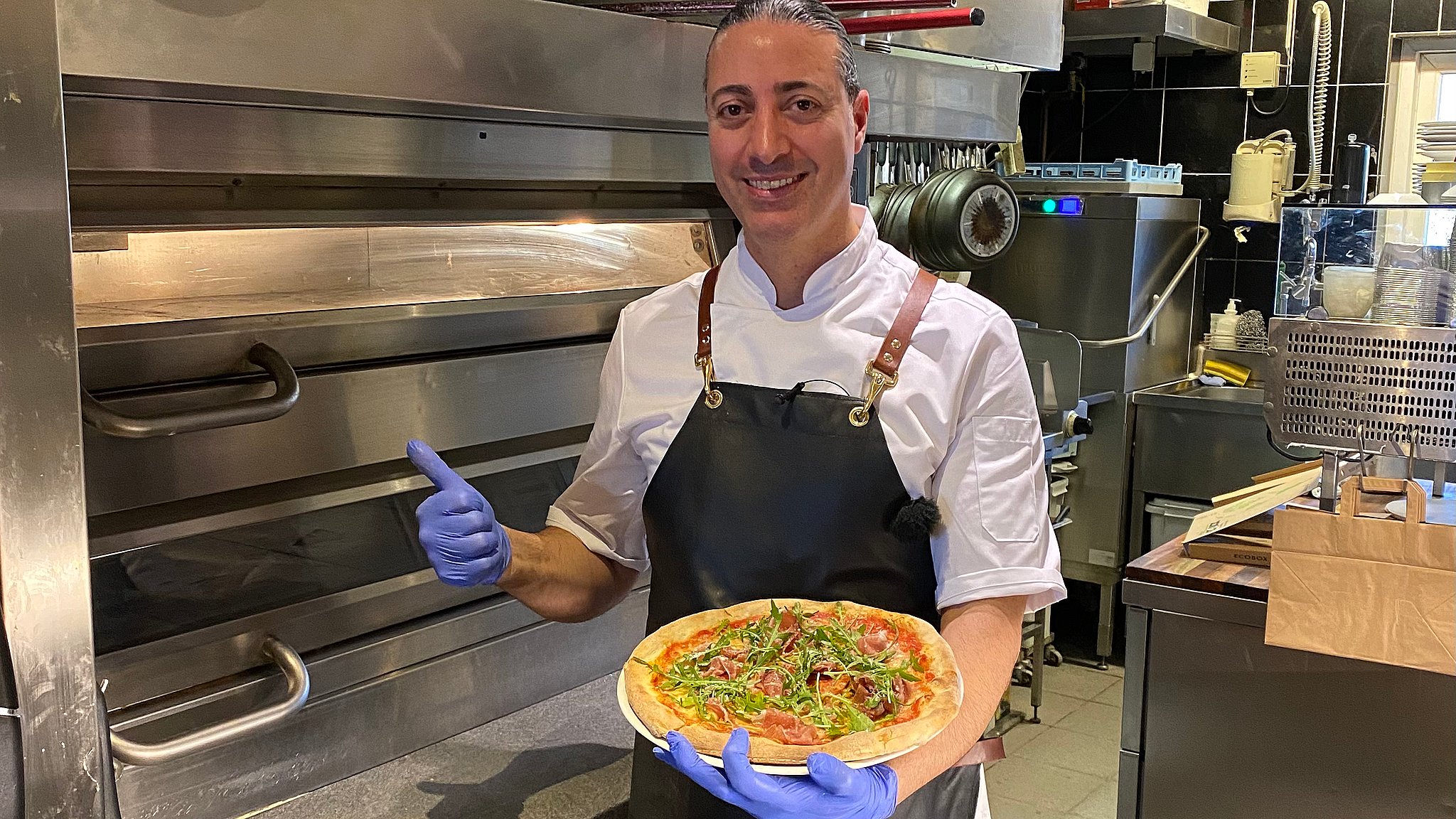 Kunderne har talt: Her får du Østjyllands bedste pizza | TV2 Østjylland Kunderne har talt: Her får du Østjyllands bedste pizza | TV2 Østjylland
